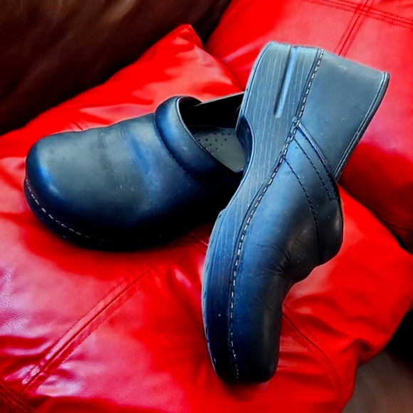 Dansko | Shoes | Dansko Sz 4 Black Leather Professional Clog Shoes ...